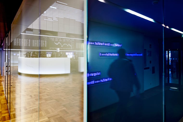 Deven Schuller: So wurde der dubiose Influencer zum Börsenparkett-Experten