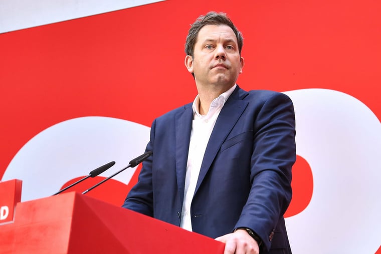 Lars Klingbeil: Gehalt, Lebenslauf und politische Laufbahn des SPD ...