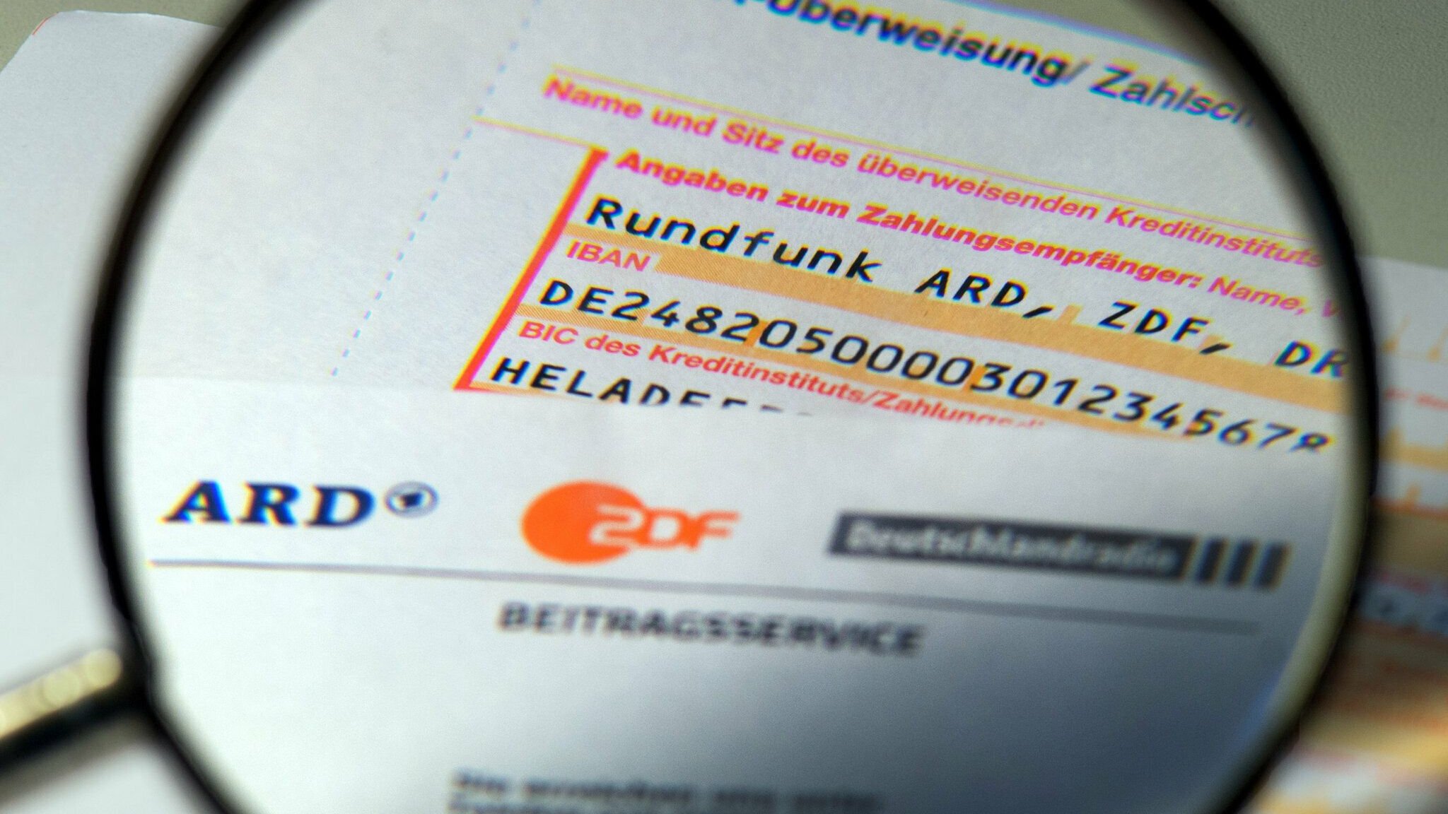 Rundfunkbeitrag 2025: Höhe, Befreiung und Co.