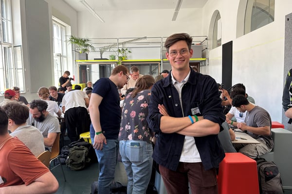 Hackathon: Coden für den Frieden? Oder Hacken für den Krieg?