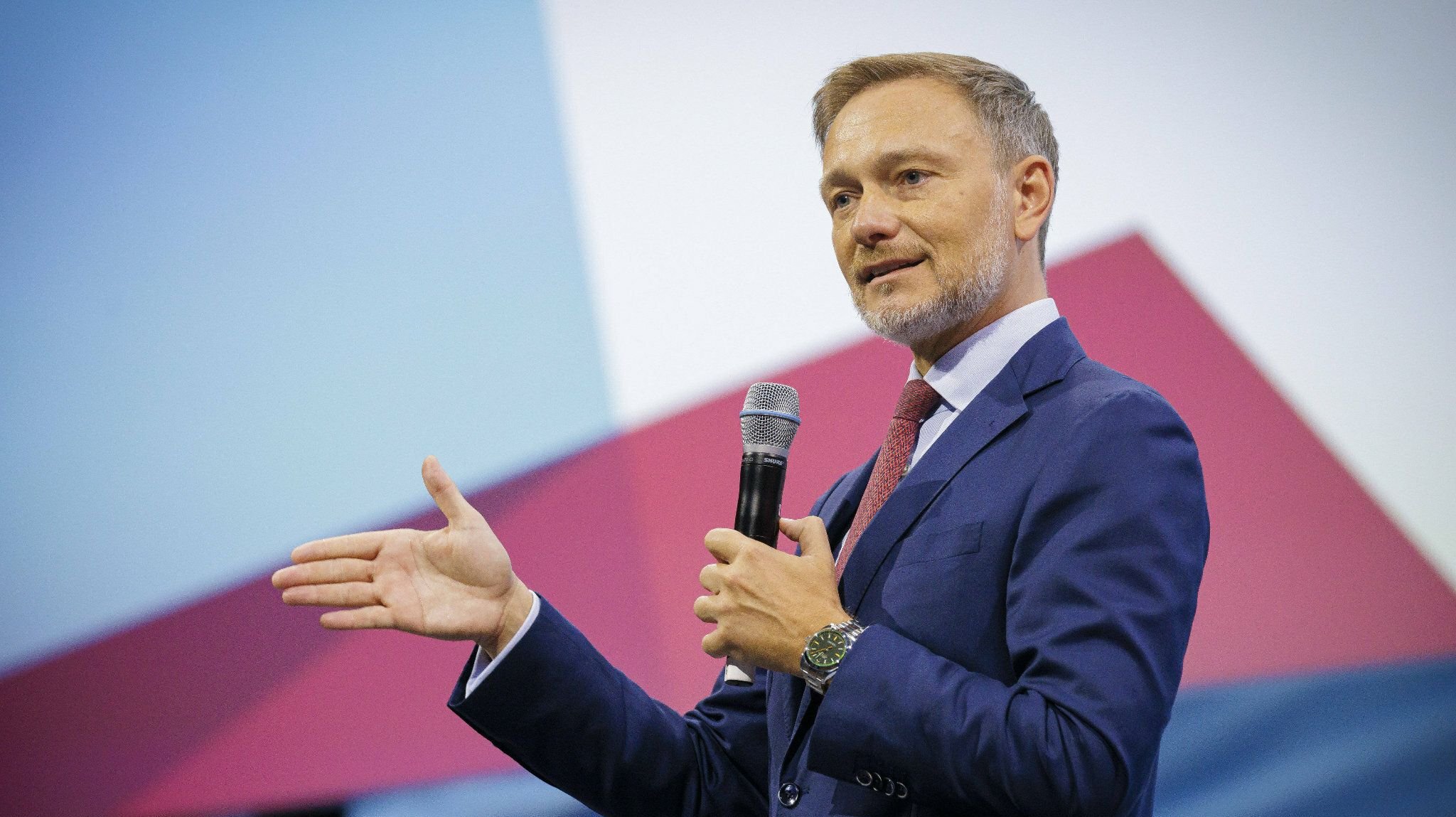 FDP: Warum Lindner eine Inventur bei den Sozialleistungen will
