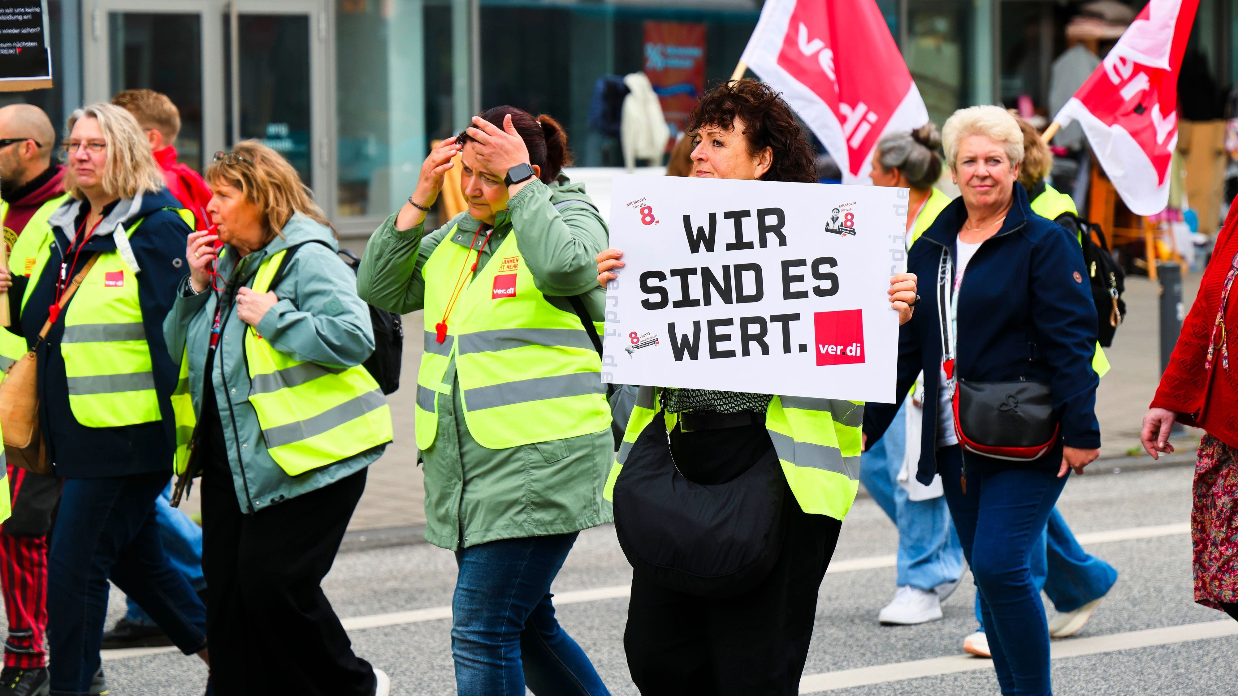 Tarifverhandlungen: Verdi weitet Warnstreiks im Handel aus
