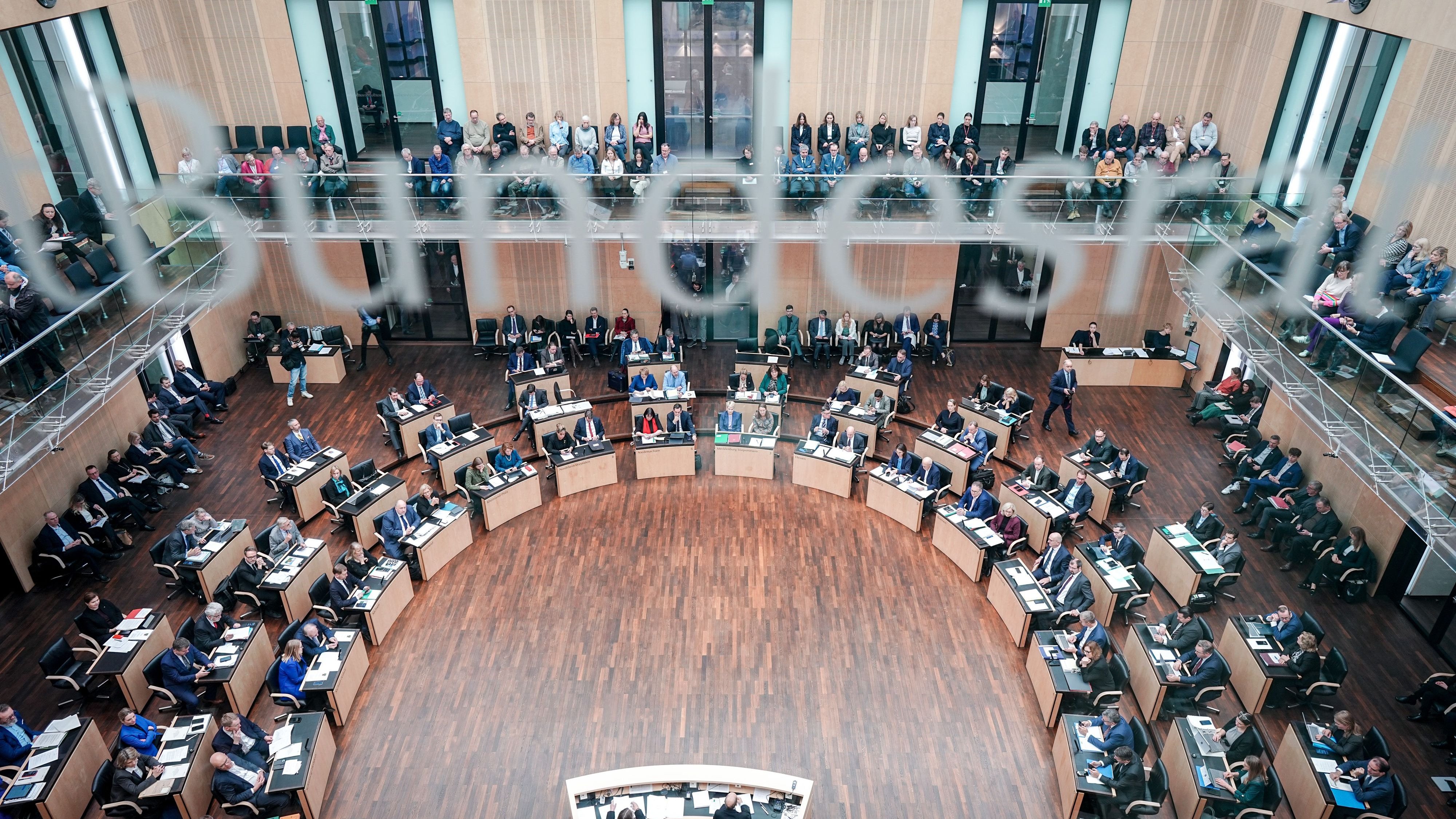 Bundesrat: Rente, Gastrosteuer, Pendlerpauschale – das sind die Themen ...