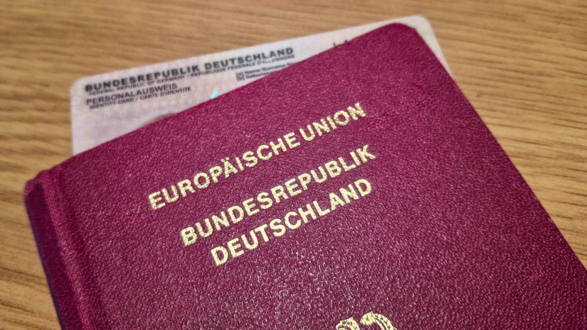 Reisepass beantragen: Kosten, Bearbeitungsdauer & Gültigkeit 2026