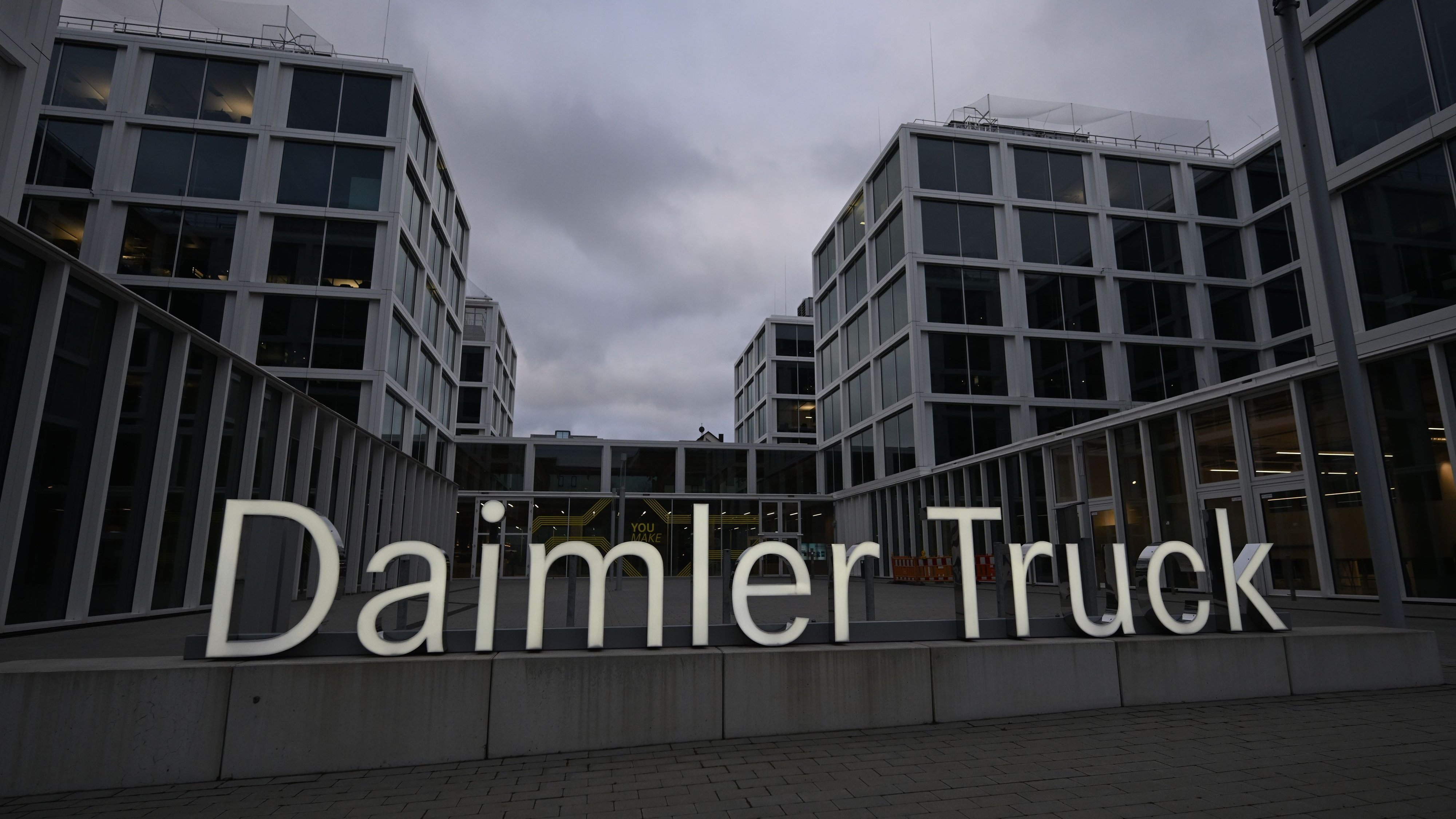 Daimler Truck schmiedet Allianz mit General Dynamics Land Systems