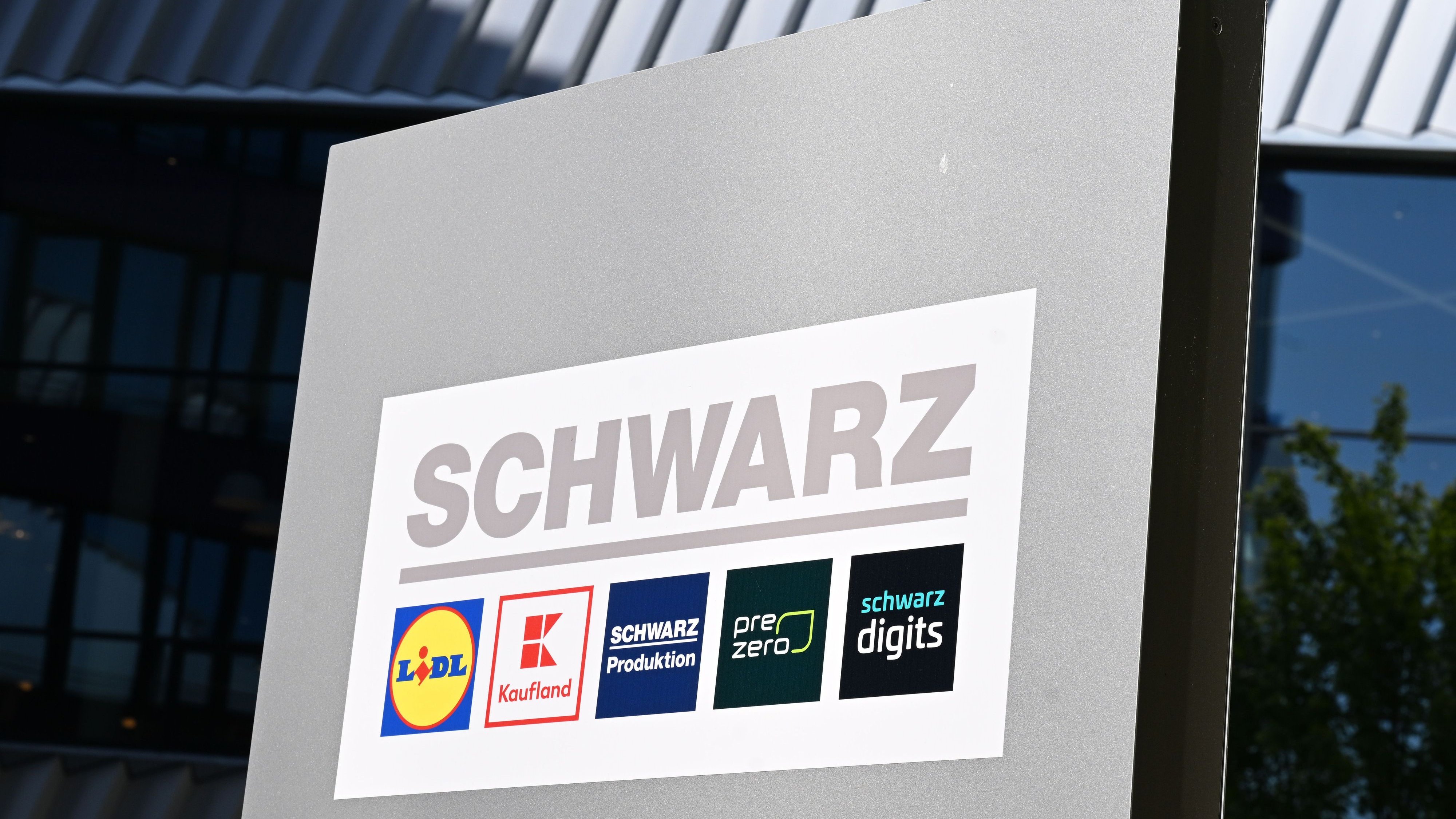 Lidl-Muttergesellschaft: Schwarz-Gruppe investiert elf Milliarden in Rechenzentrum