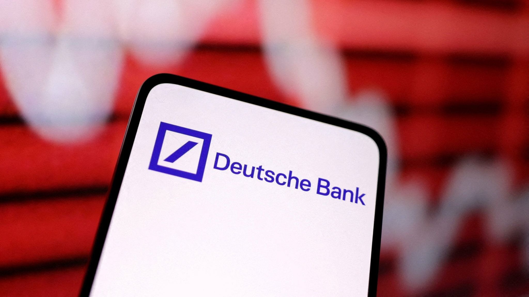 Dax auf Talfahrt: Deutsche-Bank-Aktie mit mehr als zehnprozentigem ...