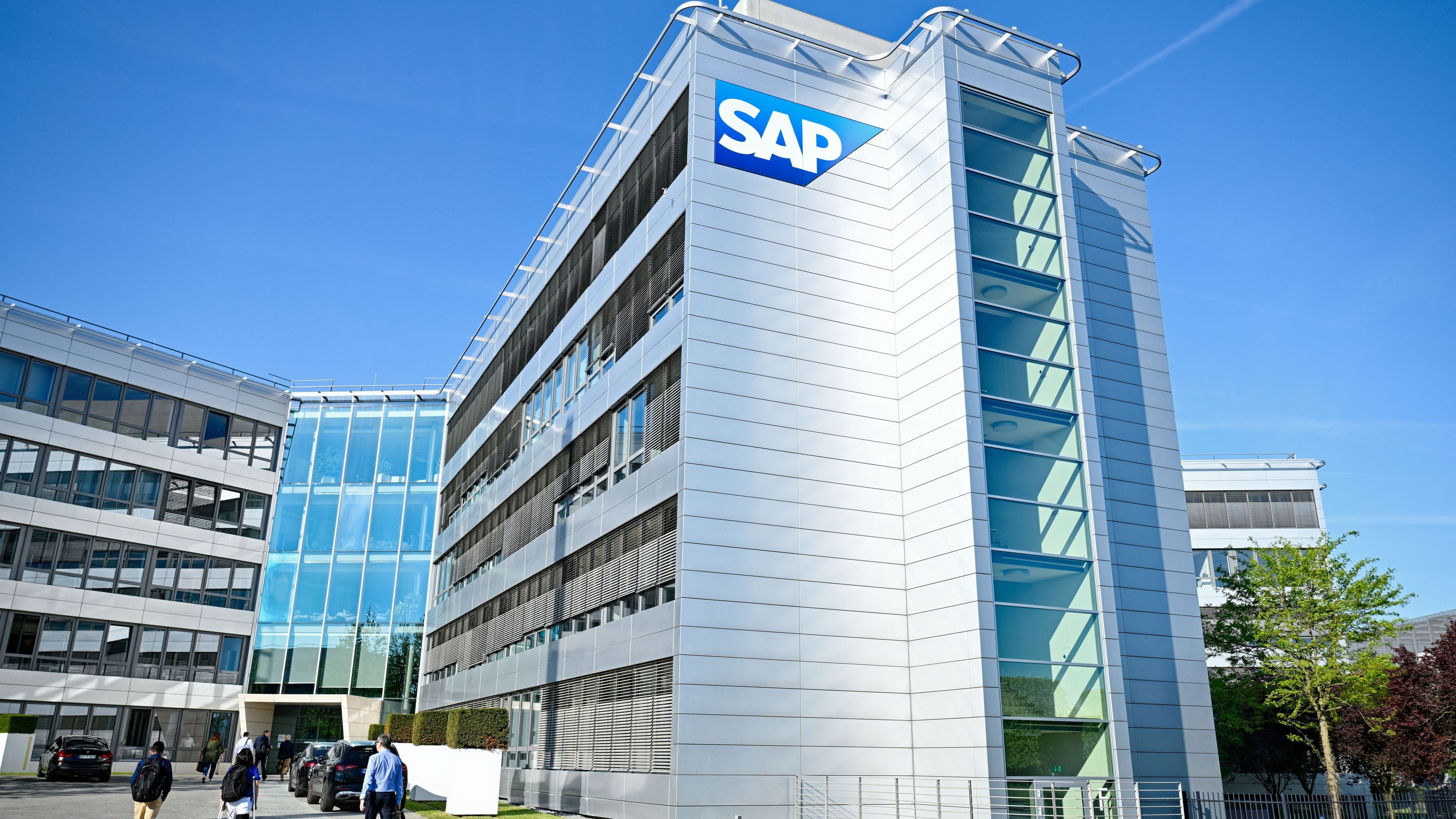 SAP: Konzern übernimmt KI-Spezialisten Dremio und Prior Labs
