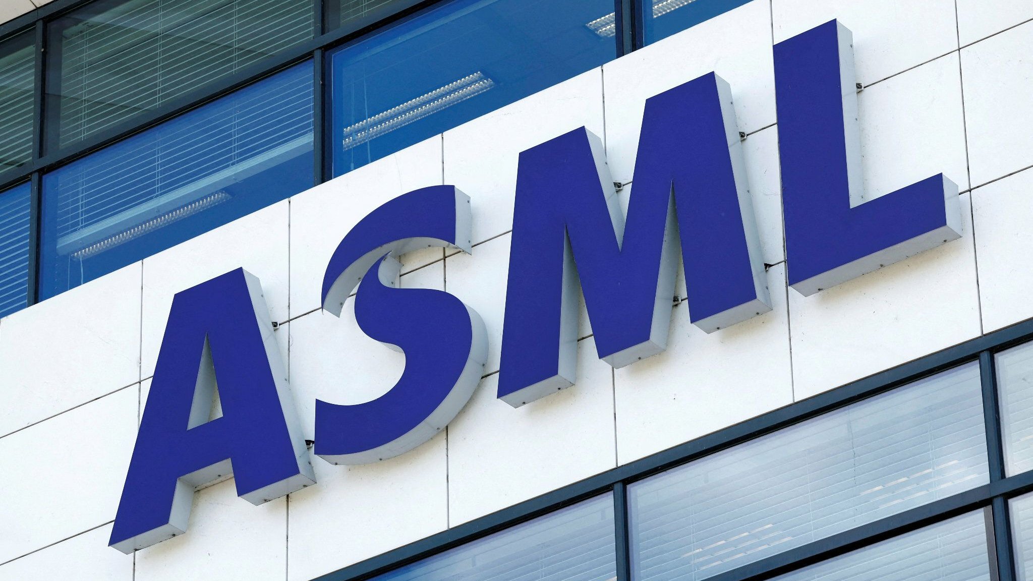KI-Aktien: Warum die ASML-Aktie trotz durchwachsener Zahlen spannend bleibt