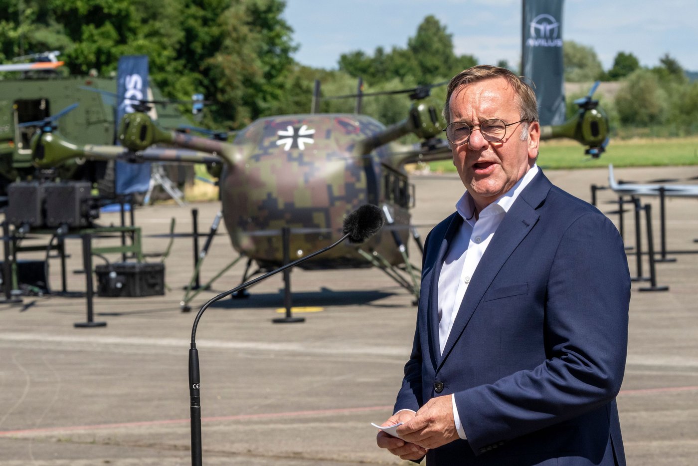 Militärausgaben: Bundeswehr soll Rüstungsgüter schneller beschaffen können