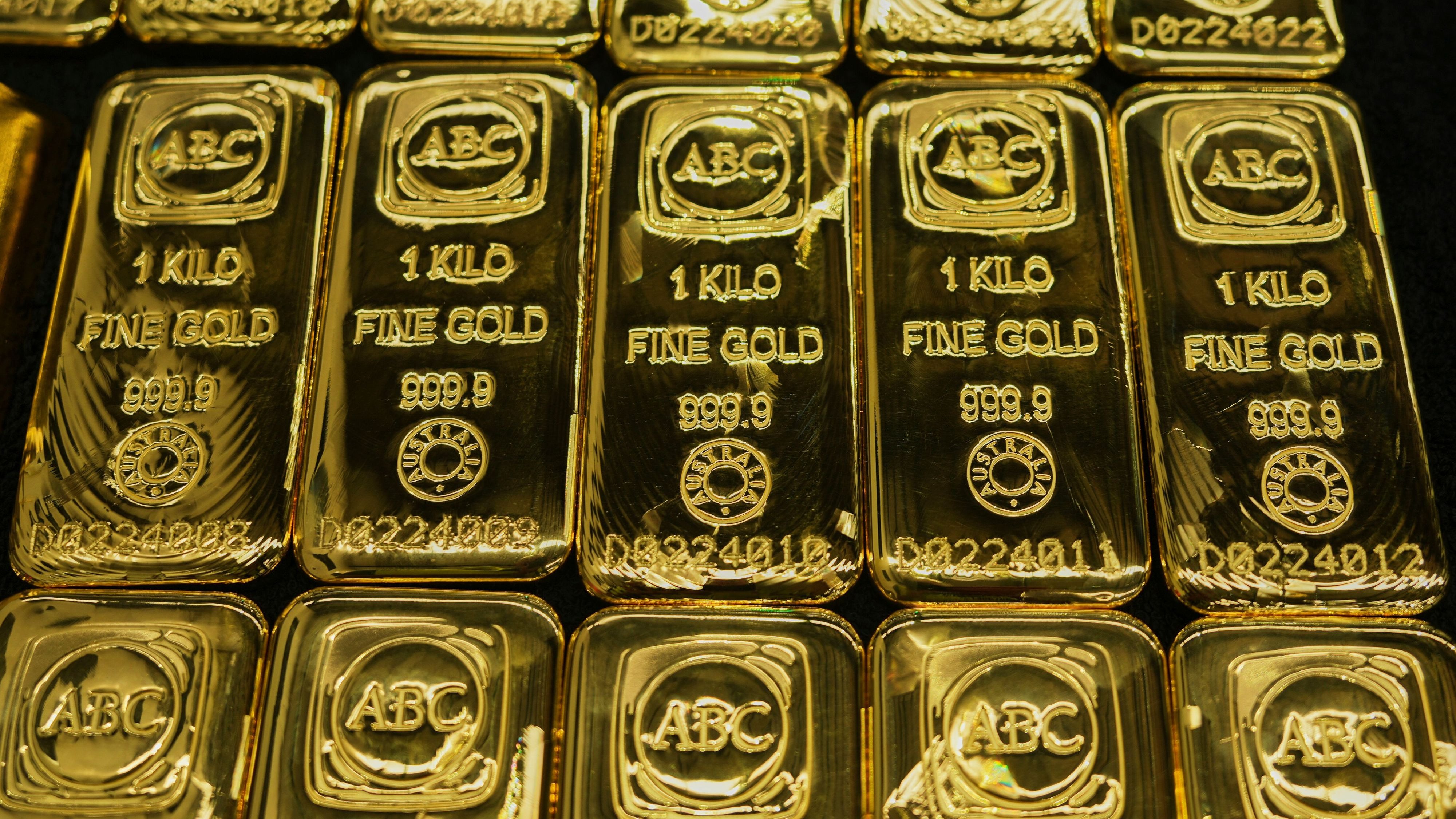 Goldpreis-Absturz: Gold fällt deutlich unter 4000 US-Dollar