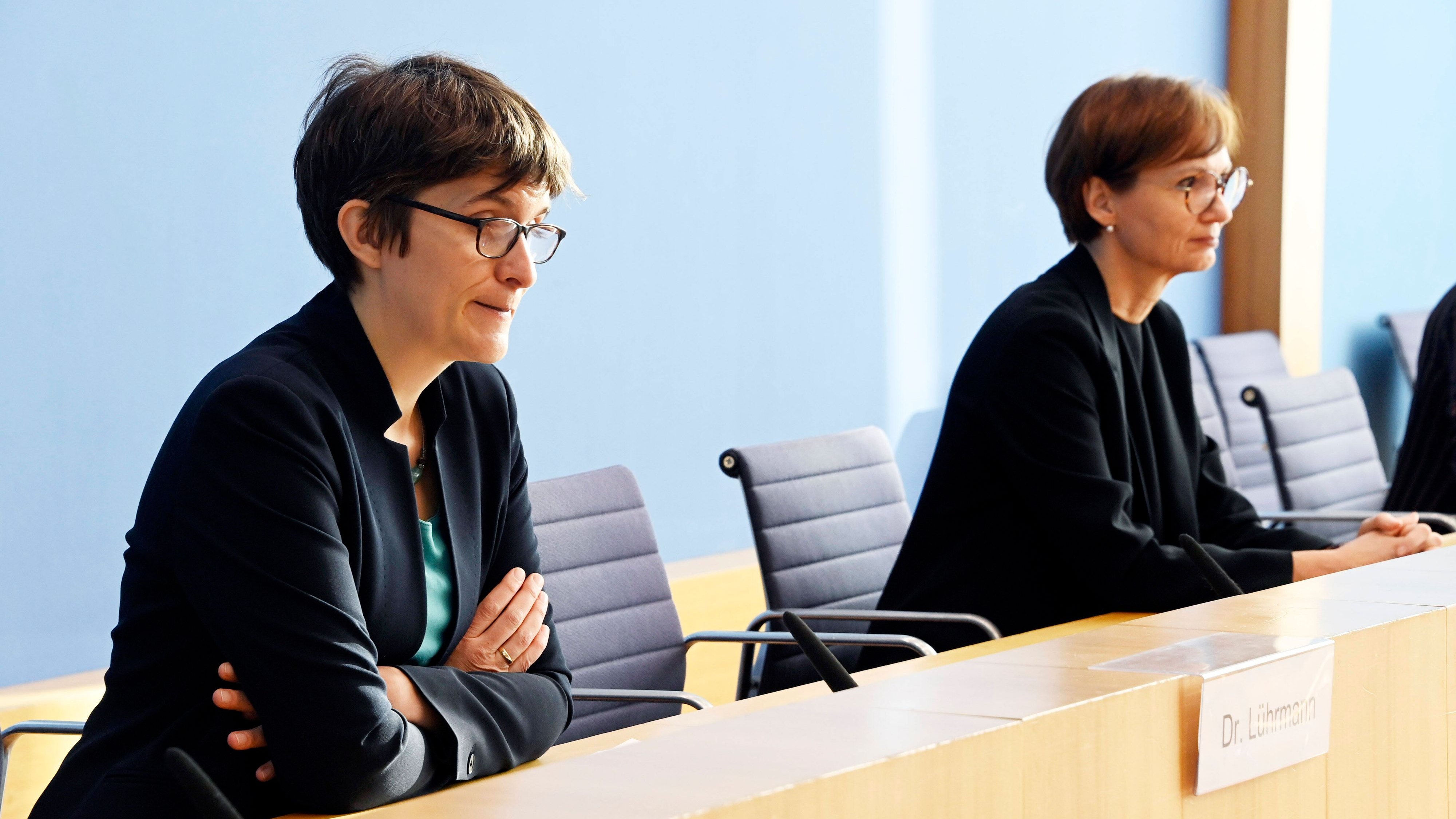 Onlineplattformen: Grüne dringen auf Digitalabgabe für Tech-Riesen