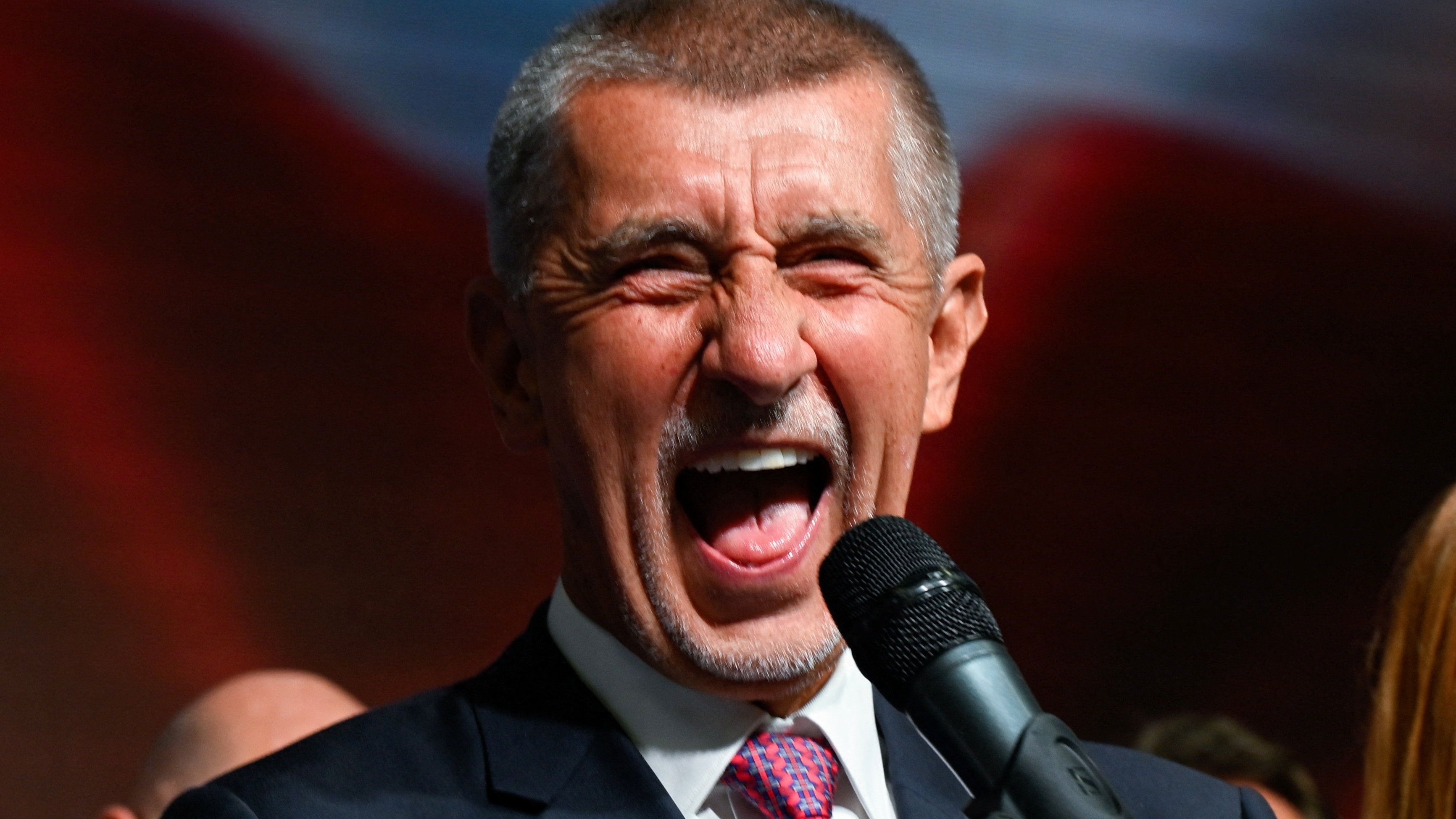 Richtungswechsel: Wahl-Erdbeben in Tschechien: Babis schafft Comeback