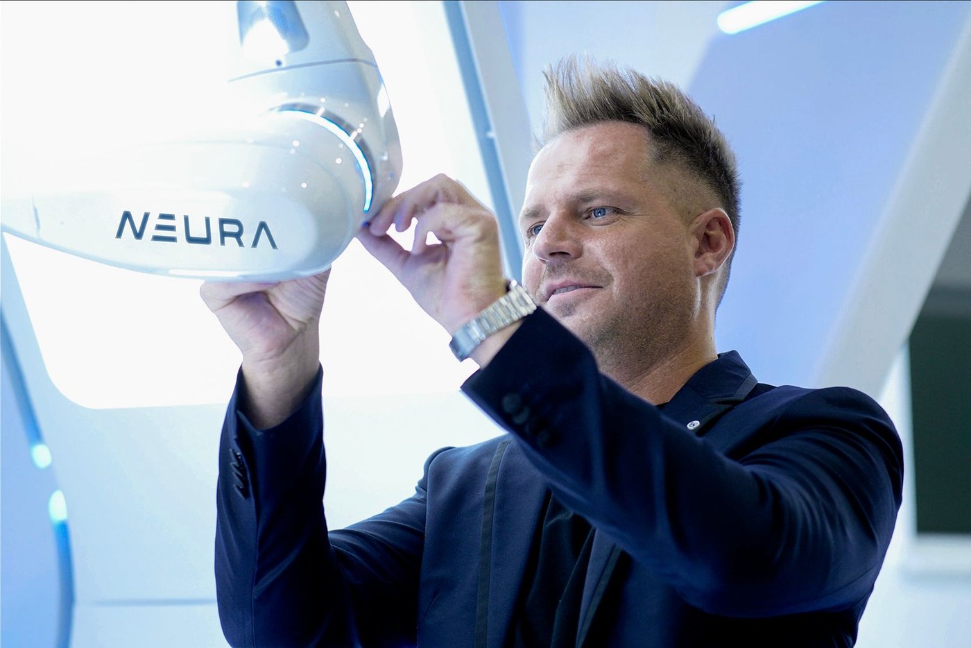 Neura Robotics: David Regers Roboter sollen bald im Haushalt helfen