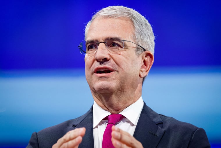 Nestlé feuert Laurent Freixe wegen Affäre – wie wäre das in Deutschland?