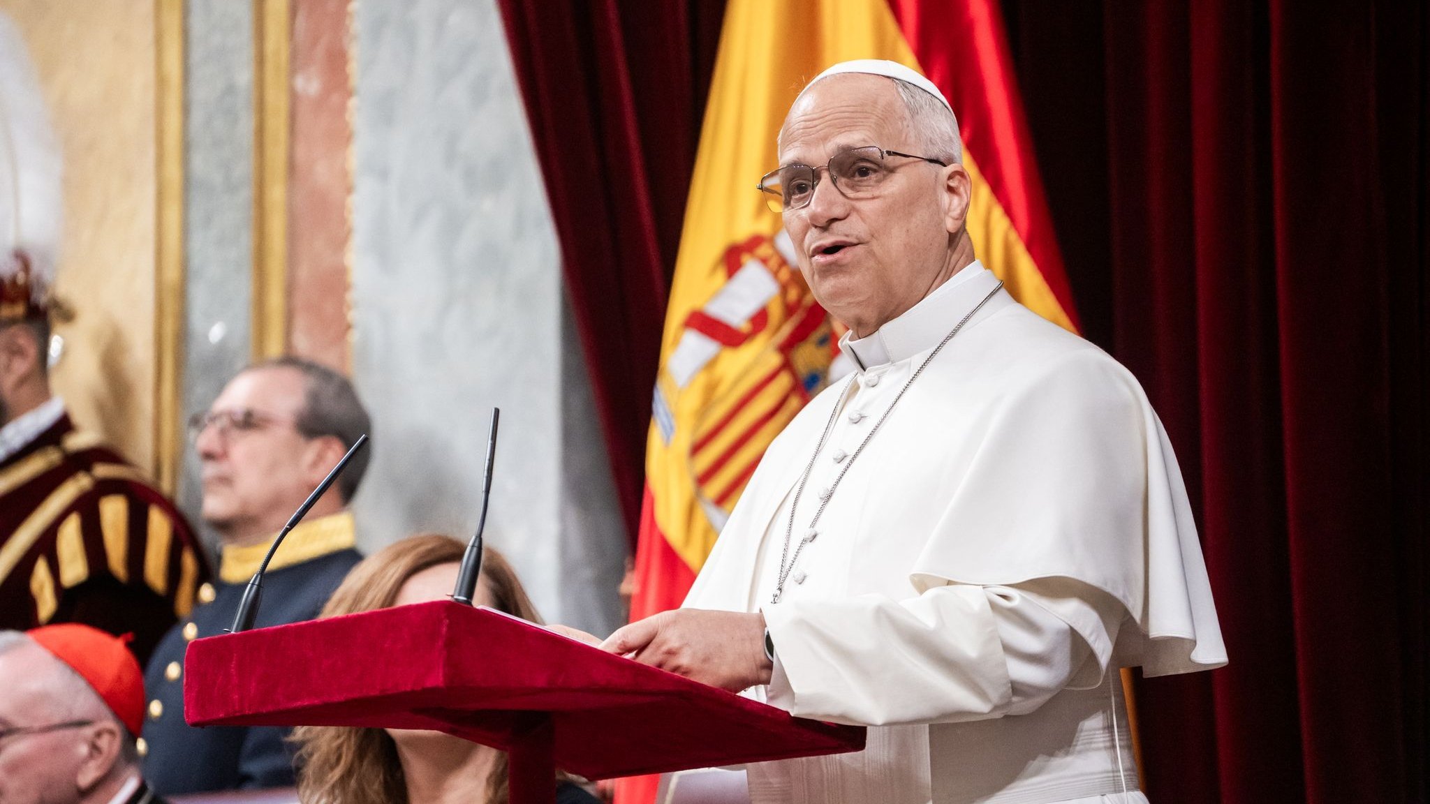 Im spanischen Parlament: Papst Leo warnt vor Aufrüstung und KI ...