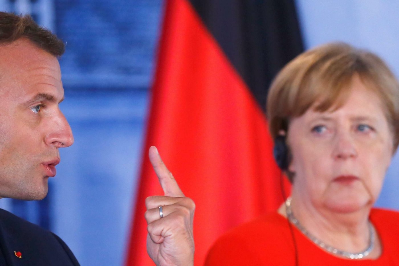 Merkel und Macron stärken sich den Rücken