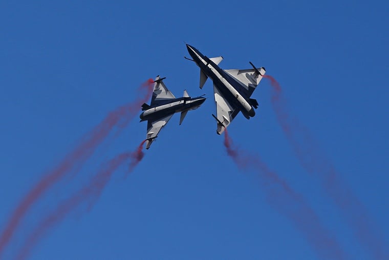 Rafale und Eurofighter: Europas erste Luftschlacht gegen chinesische Jets ist eine krachende ...