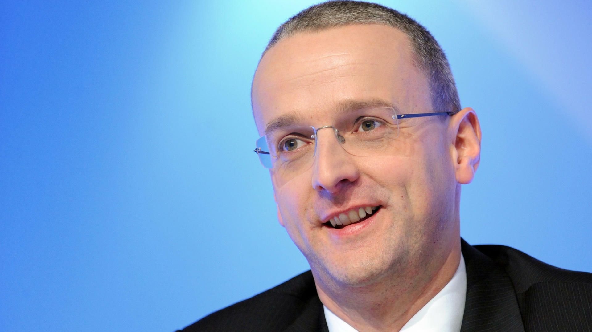500.000 Euro Gehalt sind wohl zu wenig: BayernLB gehen die Manager aus