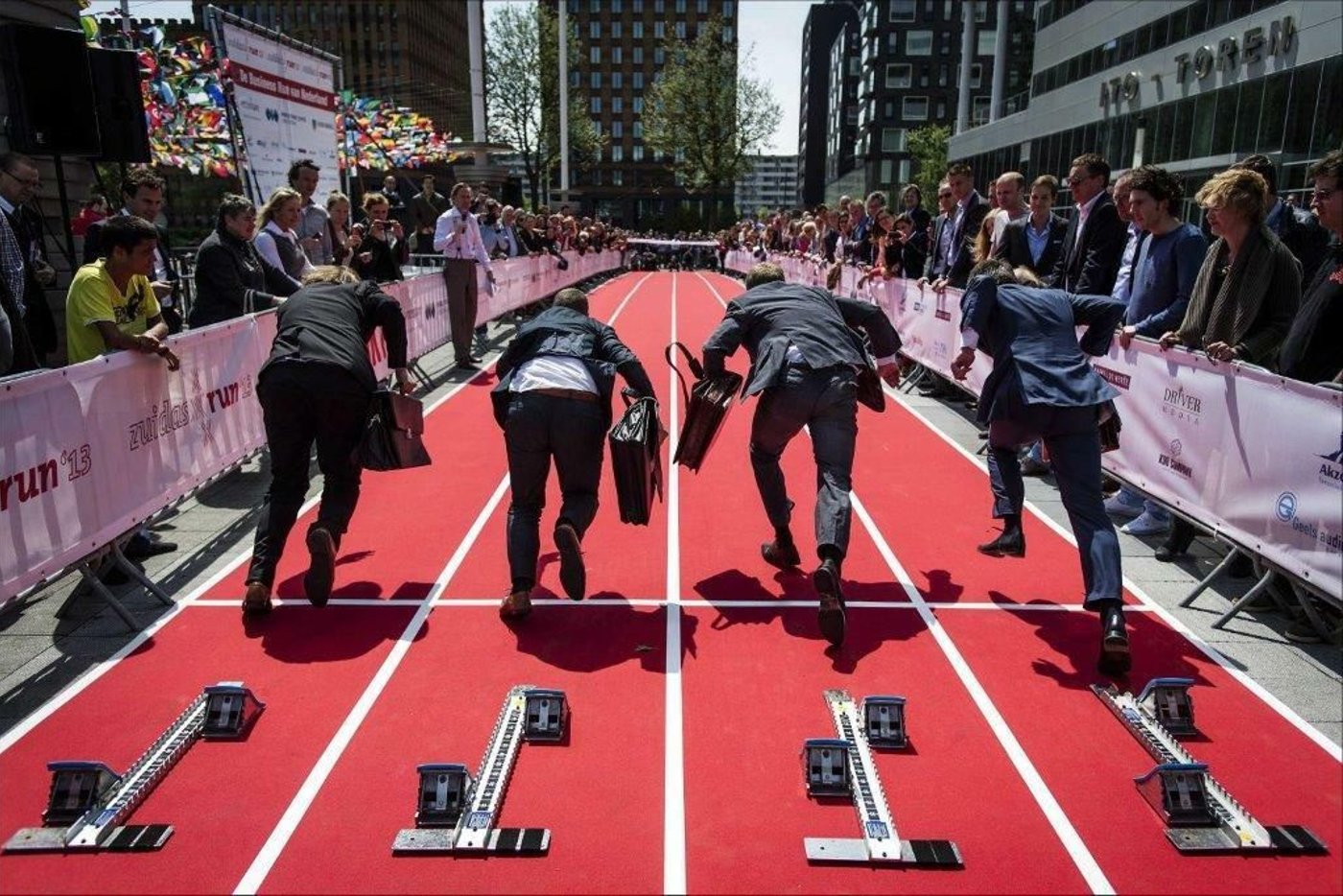 HSBC-Studie: Was sich Eltern für die Zukunft ihrer Kinder wünschen