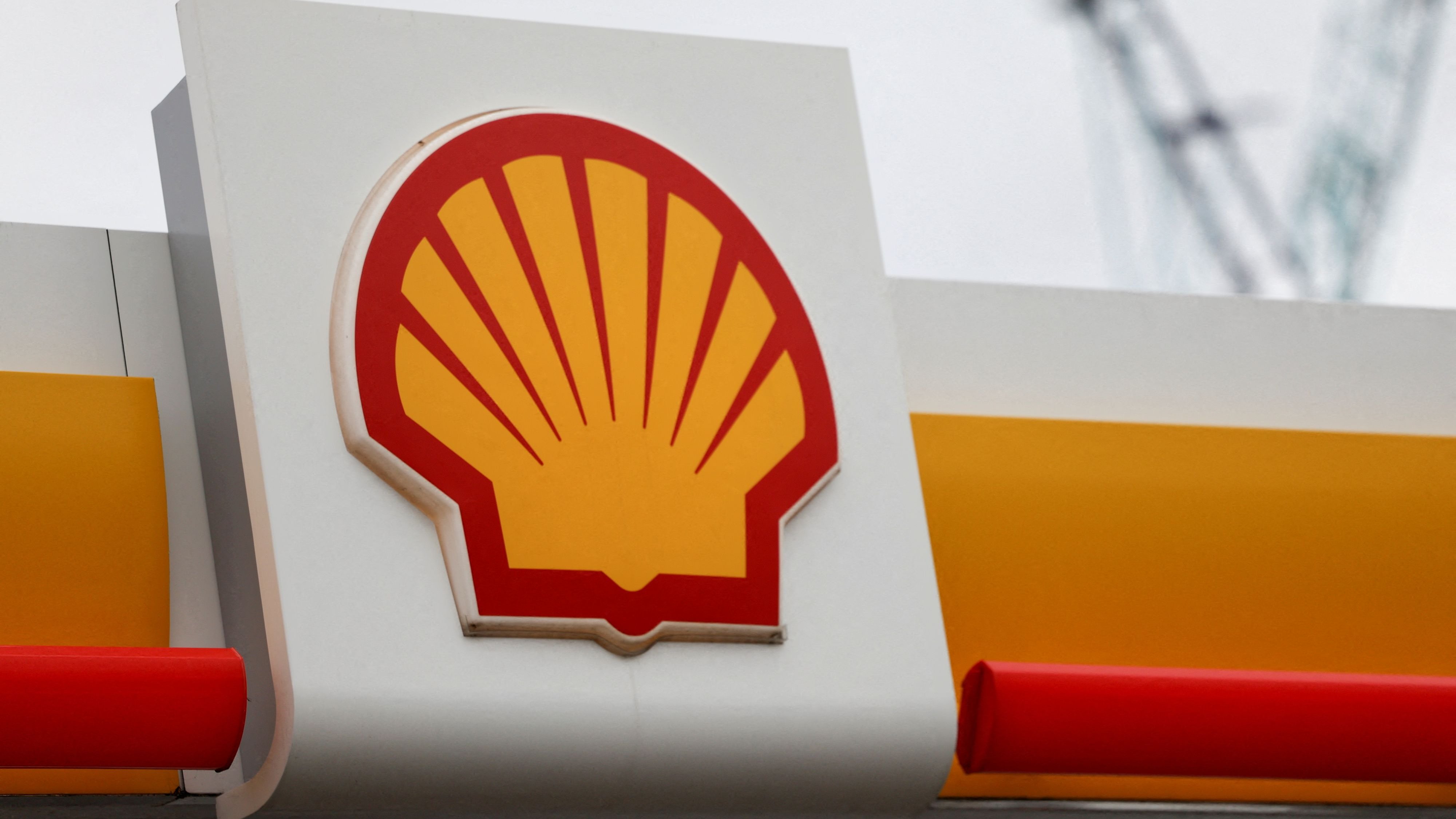Shell denkt laut einem Bericht über Übernahme von BP nach