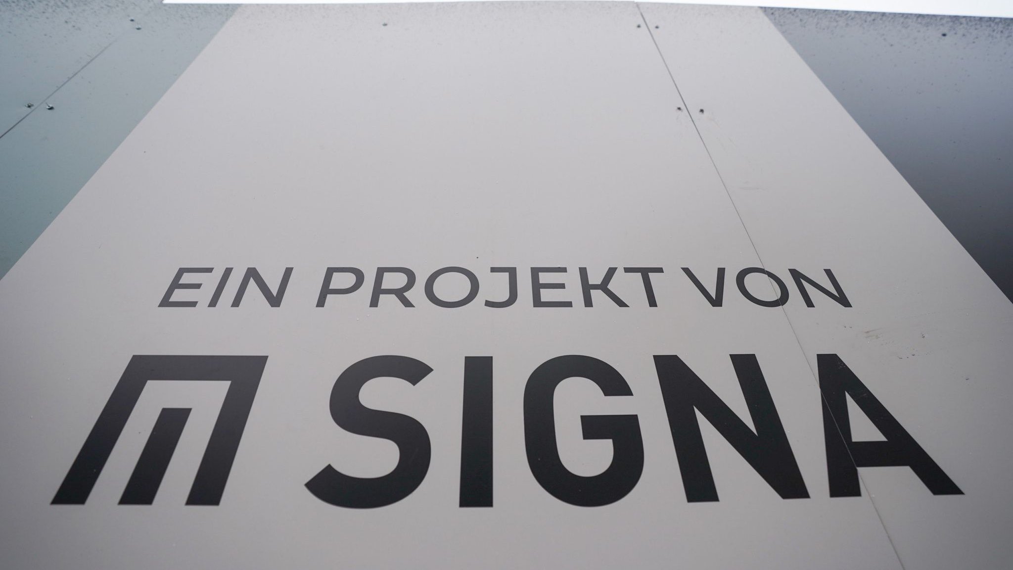 Signa-Imperium von René Benko: Weitere Gesellschaften melden Insolvenz an